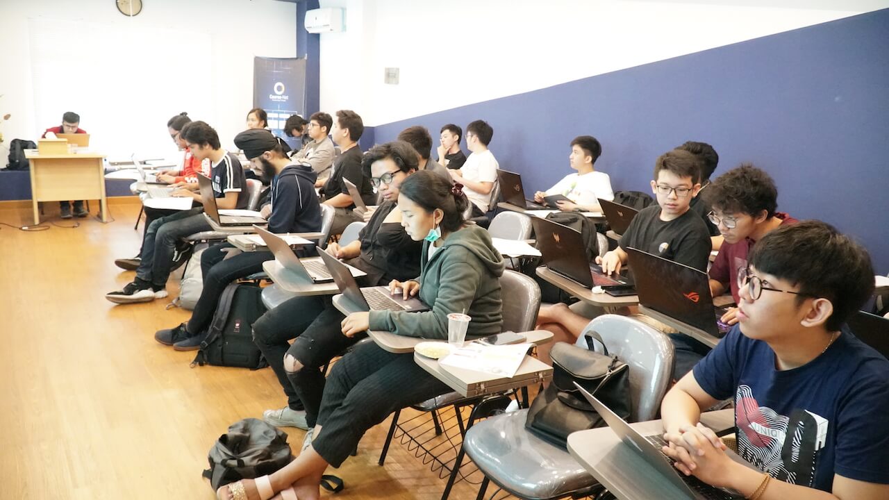 Kursus Laravel di Course-Net Indonesia Aja! | Belajar Laravel